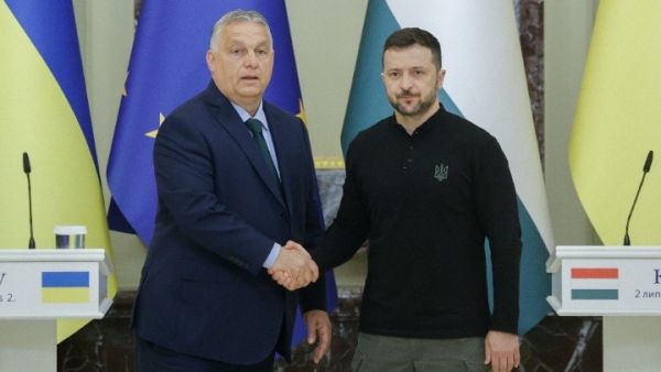Ο Ζελένσκι κάλεσε τον ‘Ορμπαν να “συμμετάσχει” στις ειρηνευτικές ...